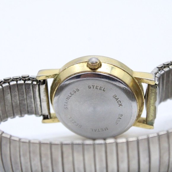 Collezio | Accessories | Vintage Collezio Watch Womens Gold Tone Steel ...